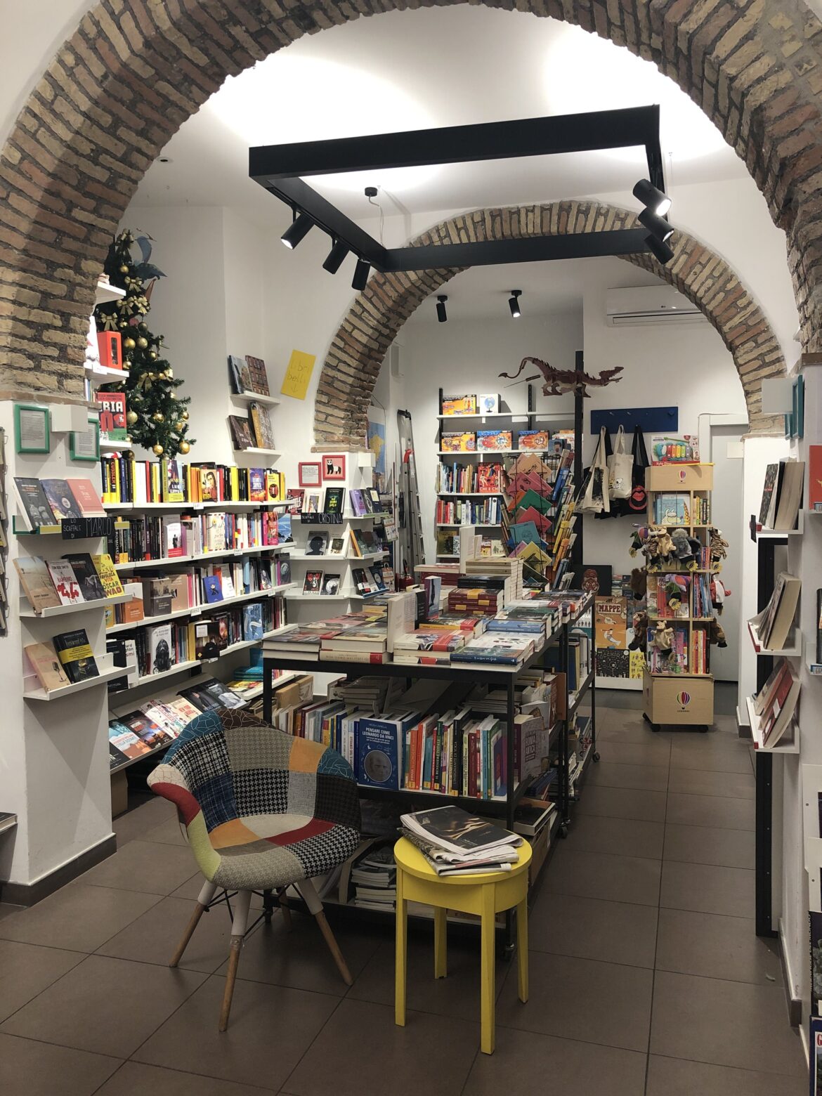 4 librerías romanas que son mucho más. - El Viajero Experto