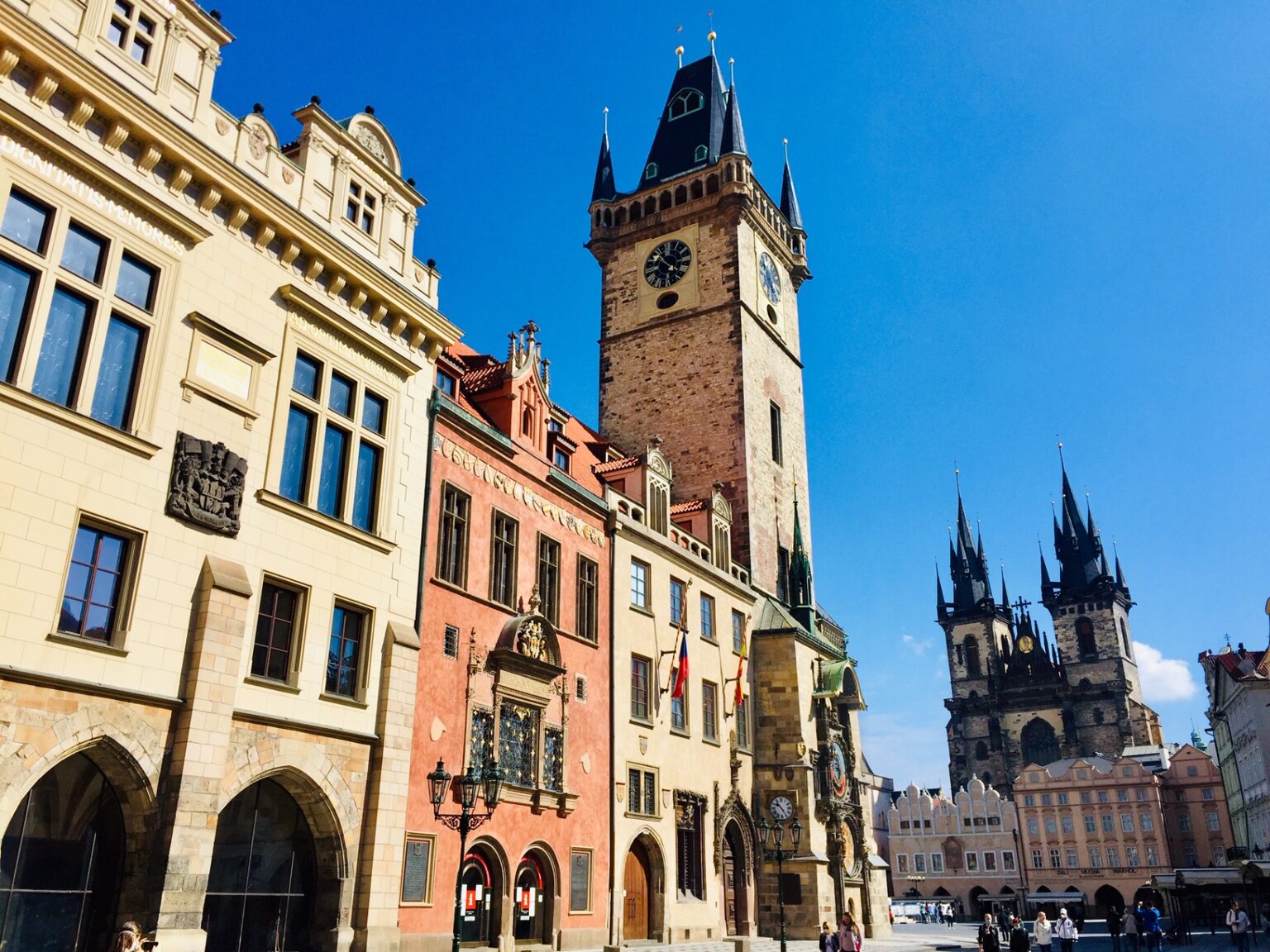 Trabajar en República Checa como extranjero - El Viajero Experto